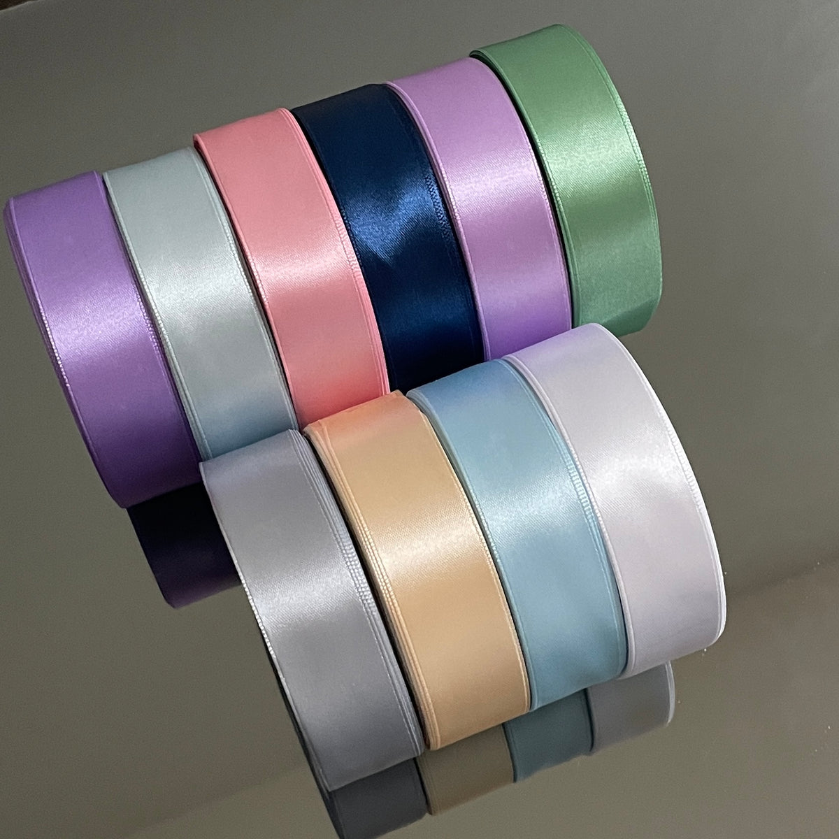 RIBBONS – Customise HQ